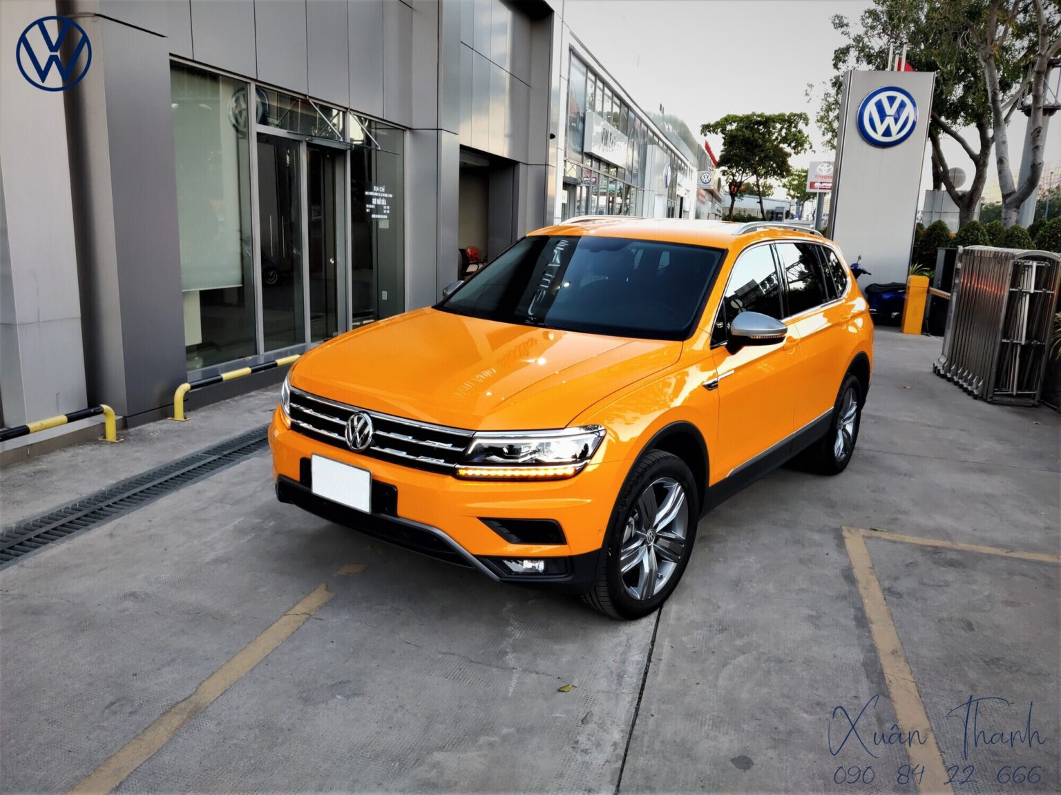 TIGUAN LUXURY S 2021 MÀU VÀNG RACING YELLOW METALLIC ĐÔC NHẤT TẠI VIỆT ...