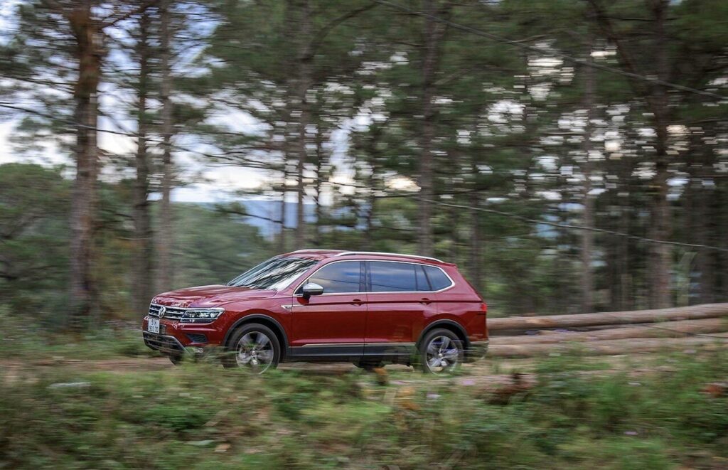 VOLKSWAGEN TIGUAN LUXURY S 2022 MÀU ĐỎ RUBY - Volkswagen Sài Gòn